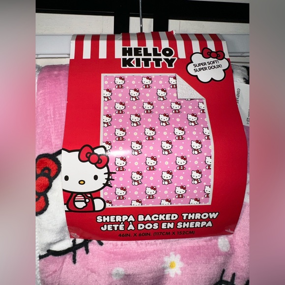 Hello Kitty | Bedding | Hello Kitty Rare Pink Sherpa Backed Throw ...